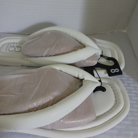 NOBO | Shoes | Thong Flip Flops Sandal White Floatie Chunky Puffy ...
